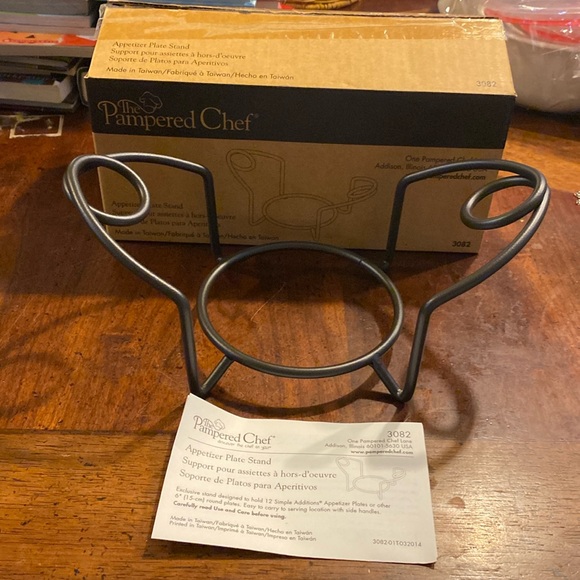 The Pampered Chef | Kitchen | Nib The Pampered Chef Appetizer Plate ...